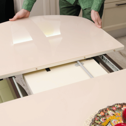 Extendable Dining Table Benefits: Maximize Space and Style